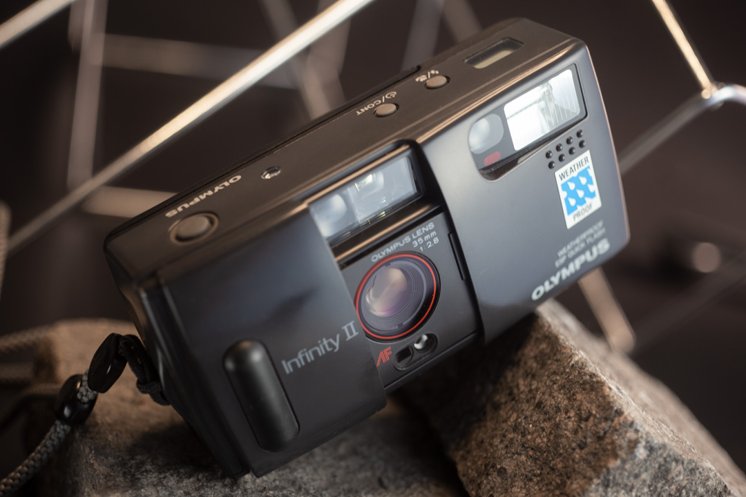 Olympus Infinity II / AF-1 Super (1991) – Medusa Analog